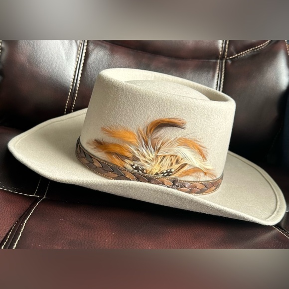 Pur | Accessories | Spur Gus Crown Custom Furry Felt Hat Tan Cowboy Hat ...